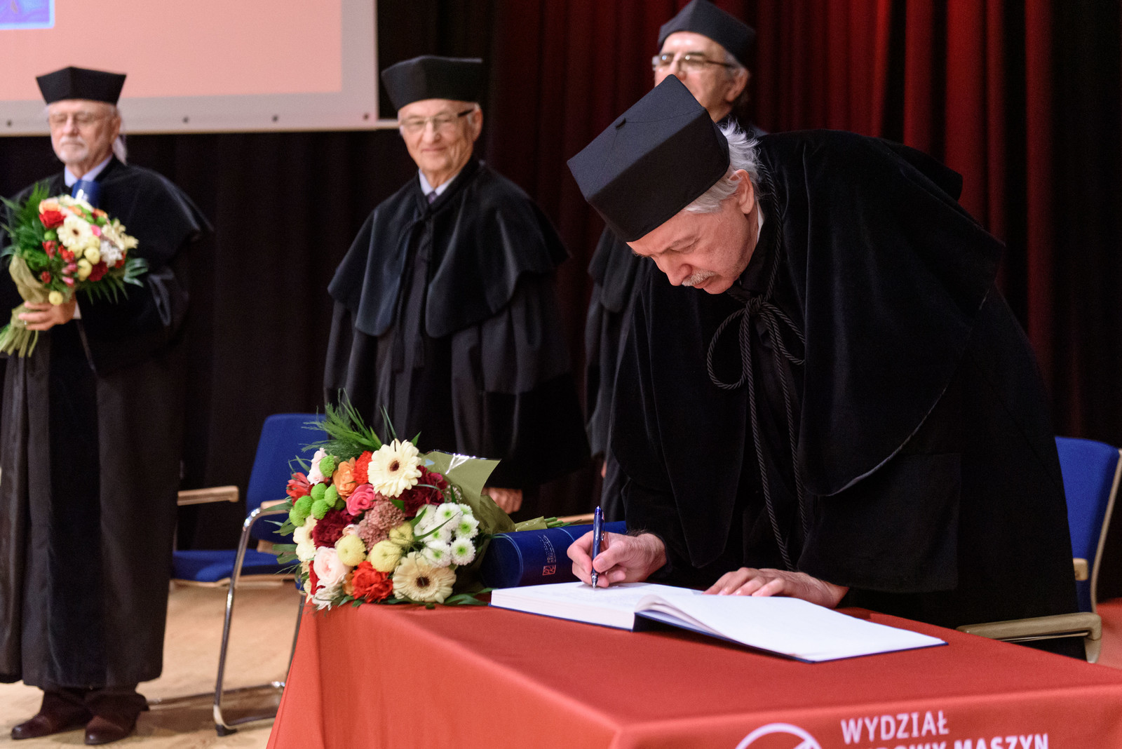 60 lat Wydziału Budowy Maszyn i Lotnictwa / Wydział Budowy Maszyn i ...